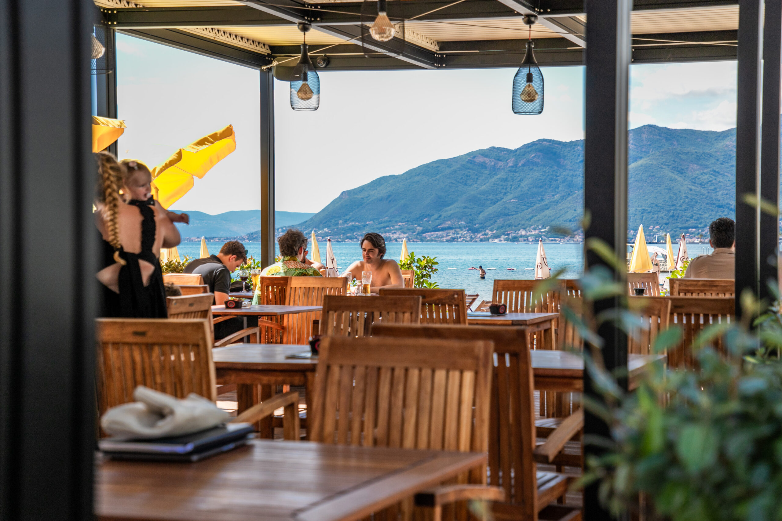 SPLENDIDO BAY – HOTEL RESTAURANT